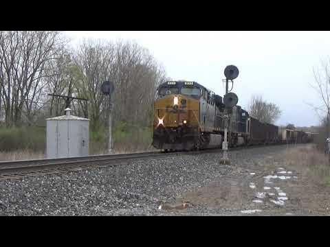 CSX L302 pulls hard up the hill in Plymouth, MI - YouTube