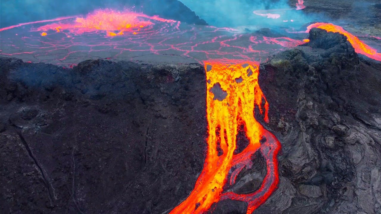 HUGE LAVAFALLS ARE SPILLING FROM THE VOLCANO!! REAL SOUND, Iceland ...