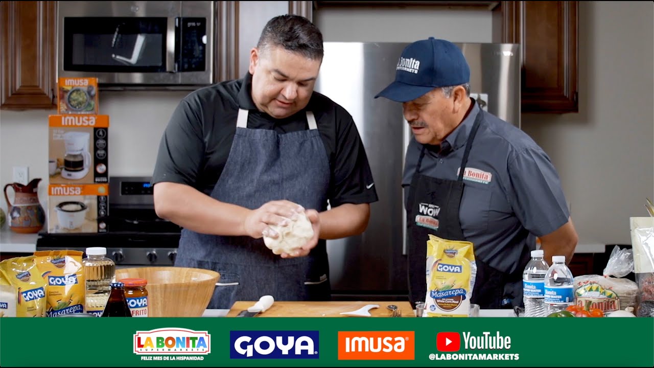Aprende a hacer arepas Venezolanas con Chef Jabs y Mr Wow - YouTube