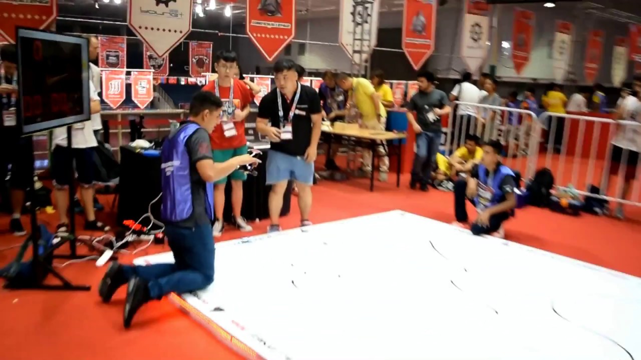 Line Follower Robotchallenge China 2018 - YouTube