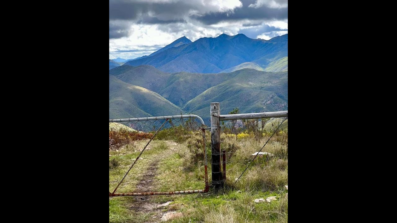 Peaks and Valleys: Discovering the Majesty of Mountain Landscapes in ...