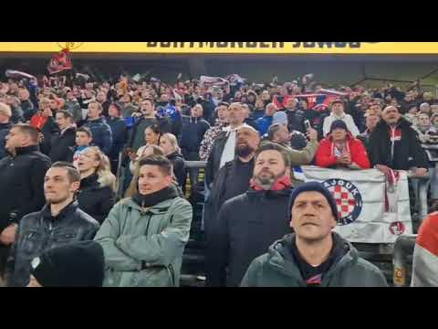 Torcida u Dortmundu na utakmici juniora! - YouTube