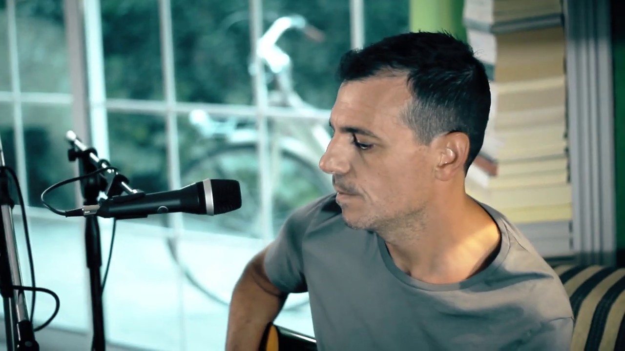 Μανώλης Φάμελλος - Τα Δειλινά - YouTube