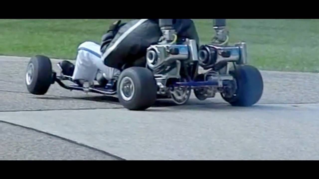 HD HQ - Vintage Dual Engine Kart Break'in Loose at Brodhead WI - YouTube