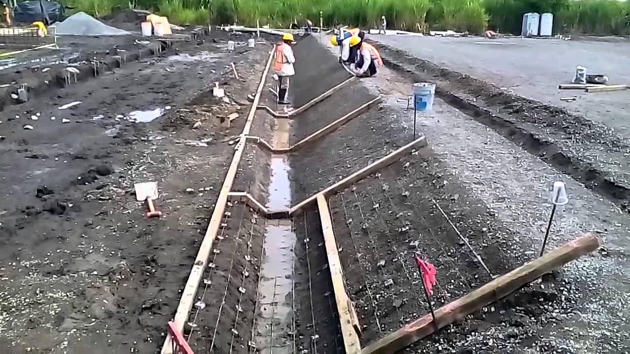 Cimbrado de Talud con Cuneta - YouTube