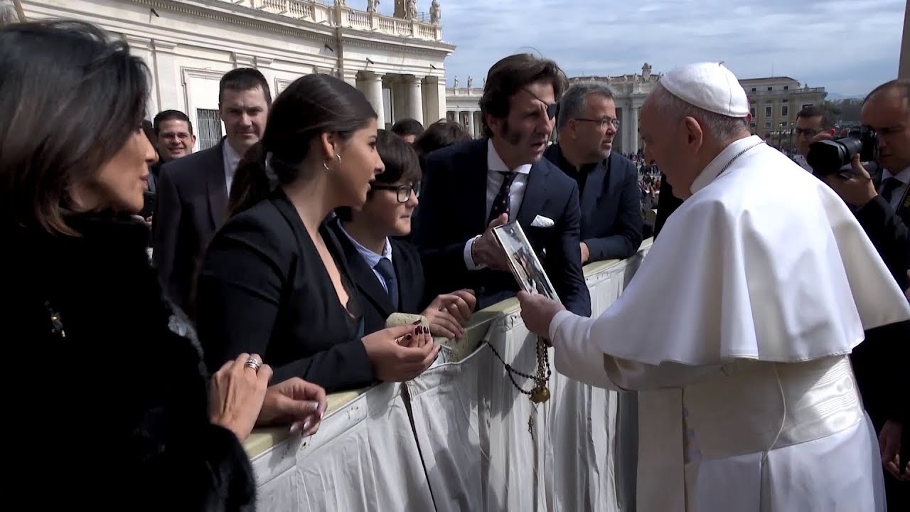 El torero español Juan José Padilla se encuentra con el Papa Francisco ...