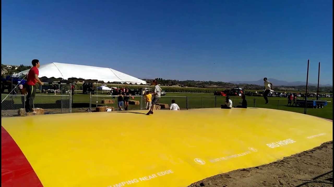 Big Horse Corn Maze - Jumping Air Pillow - YouTube