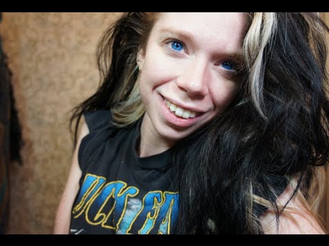TEA VLOG- NATURAL BEAUTY, CONFIDENCE & BULLYING - YouTube