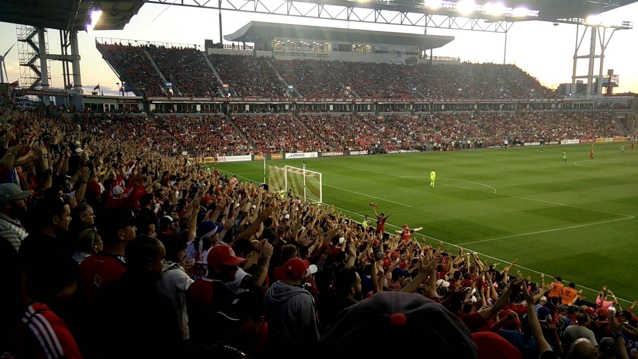 Toronto FC Slow Clap Chant - July 2, 2016 - YouTube