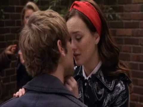 Gossip Girl kisses ( 1X13 )
