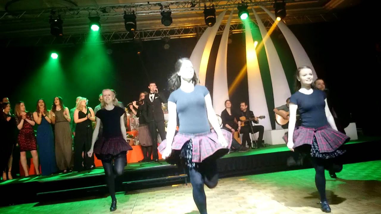 The Irish Ball 2015 happening: I'll tell me ma - YouTube
