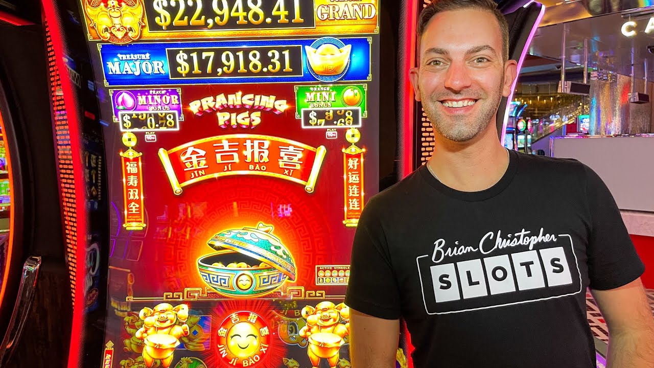 🔴 LIVE Prancing Pigs & Huff N Puff 🎰 Goldfish Slots - YouTube