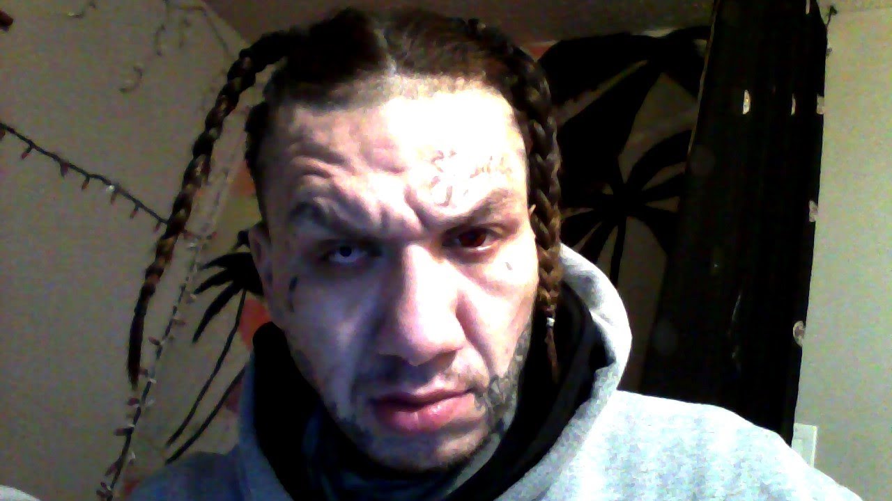 Newest Illiano SneakPeek of his new shit - YouTube