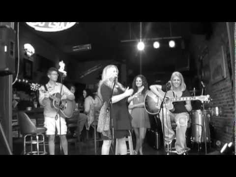 PW s5 wk14 - Lara Wisdom - YouTube