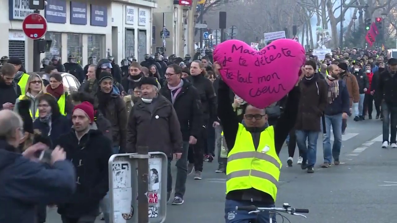 "Gilets jaunes": quelques milliers de manifestent à Paris | AFP Images ...
