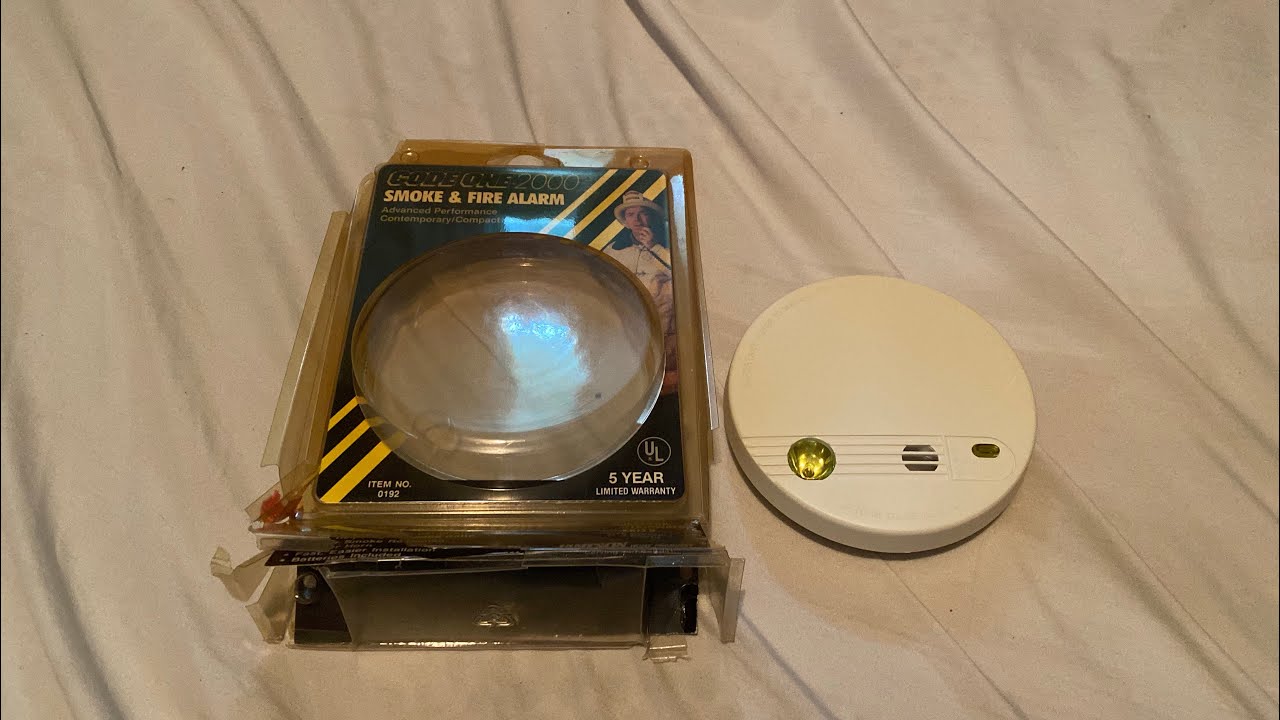 Code One 2000 Model E Smoke Alarm Demo - YouTube