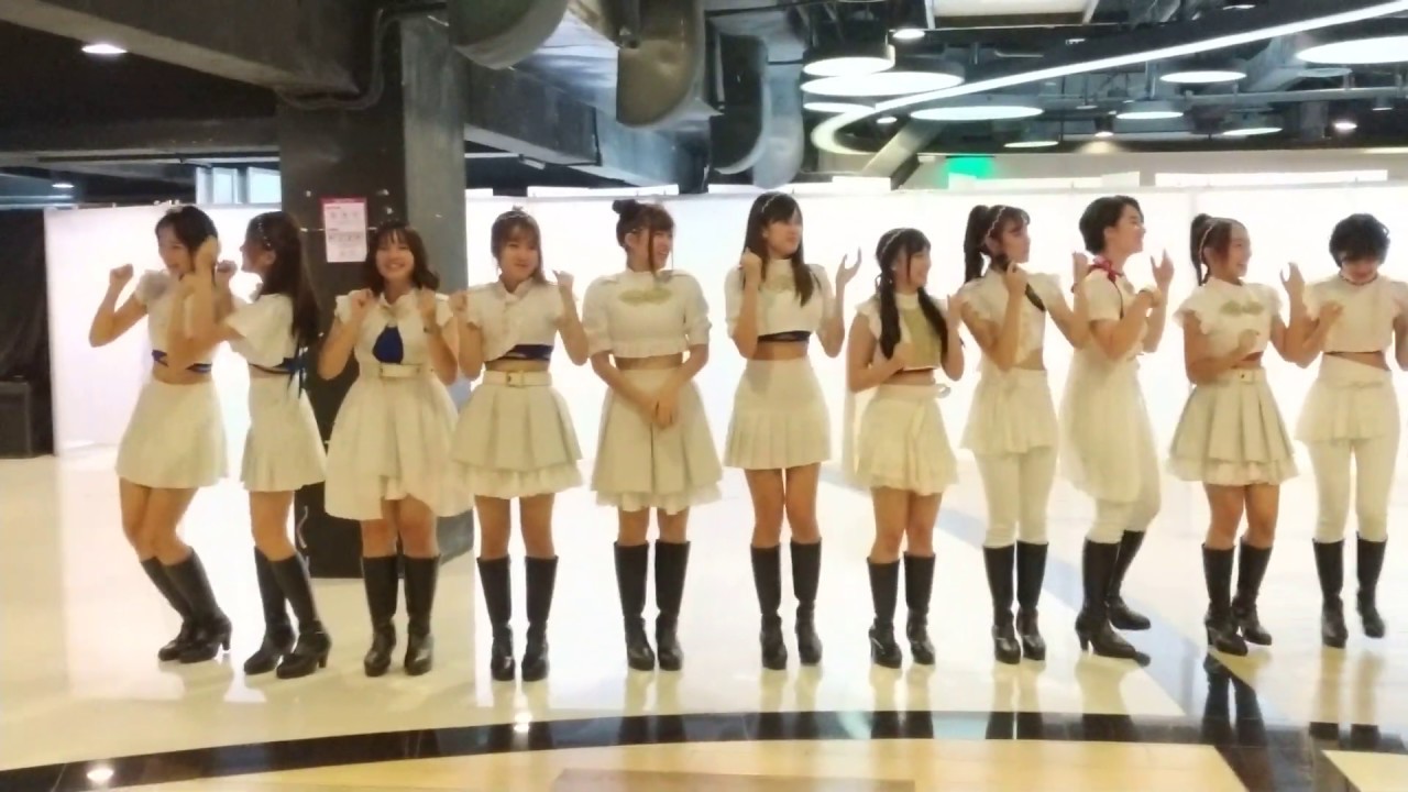 SWEAT16! ( Fanclub ) : TKO @ Hi-Five Seki - Animate MBK【4K】 - YouTube