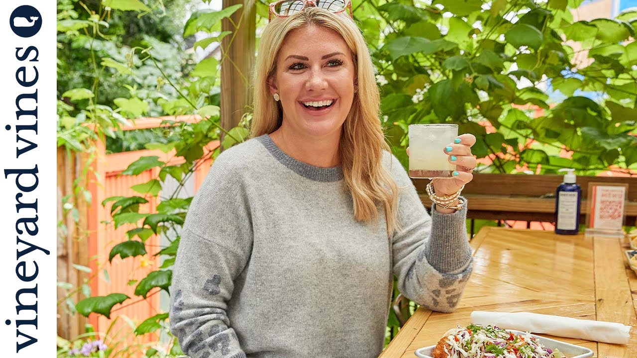 The Art of Storytelling With Erin Ovalle | vineyard vines - YouTube