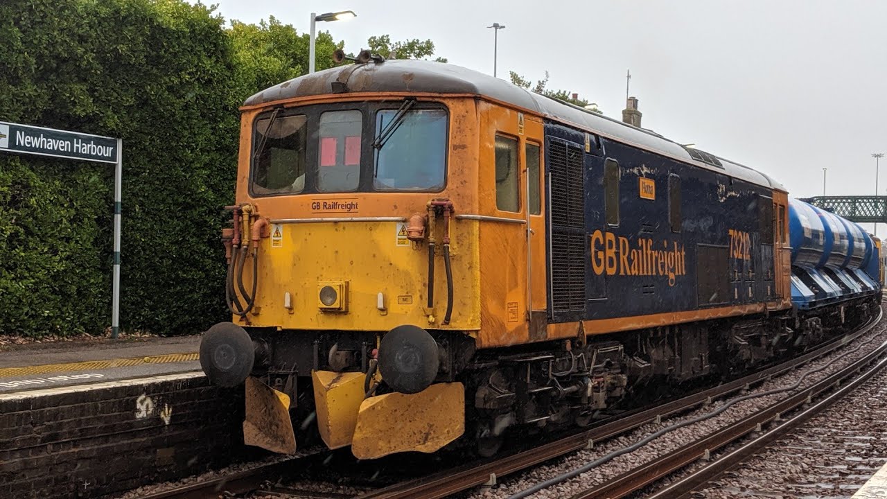 GBRf Class 73119 + 73212 @ Newhaven Harbour Working 3W90 RHTT 29/09/19 ...