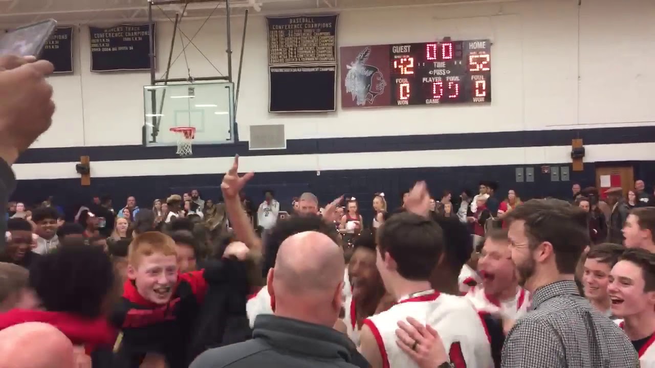Mount Holly Middle celebrates county basketball title - YouTube
