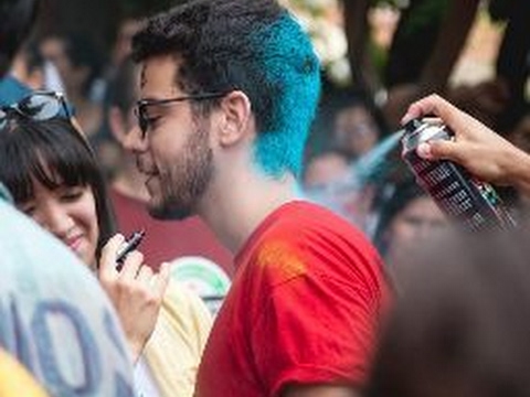 Emisión en directo de Daniel Caceres - YouTube