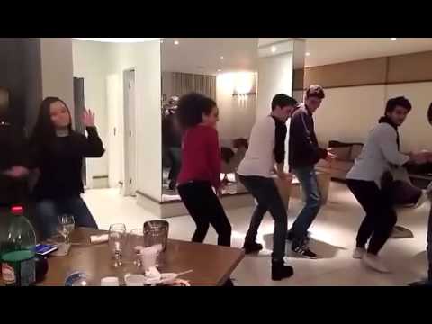 Larissa Manoela Dançando Funk