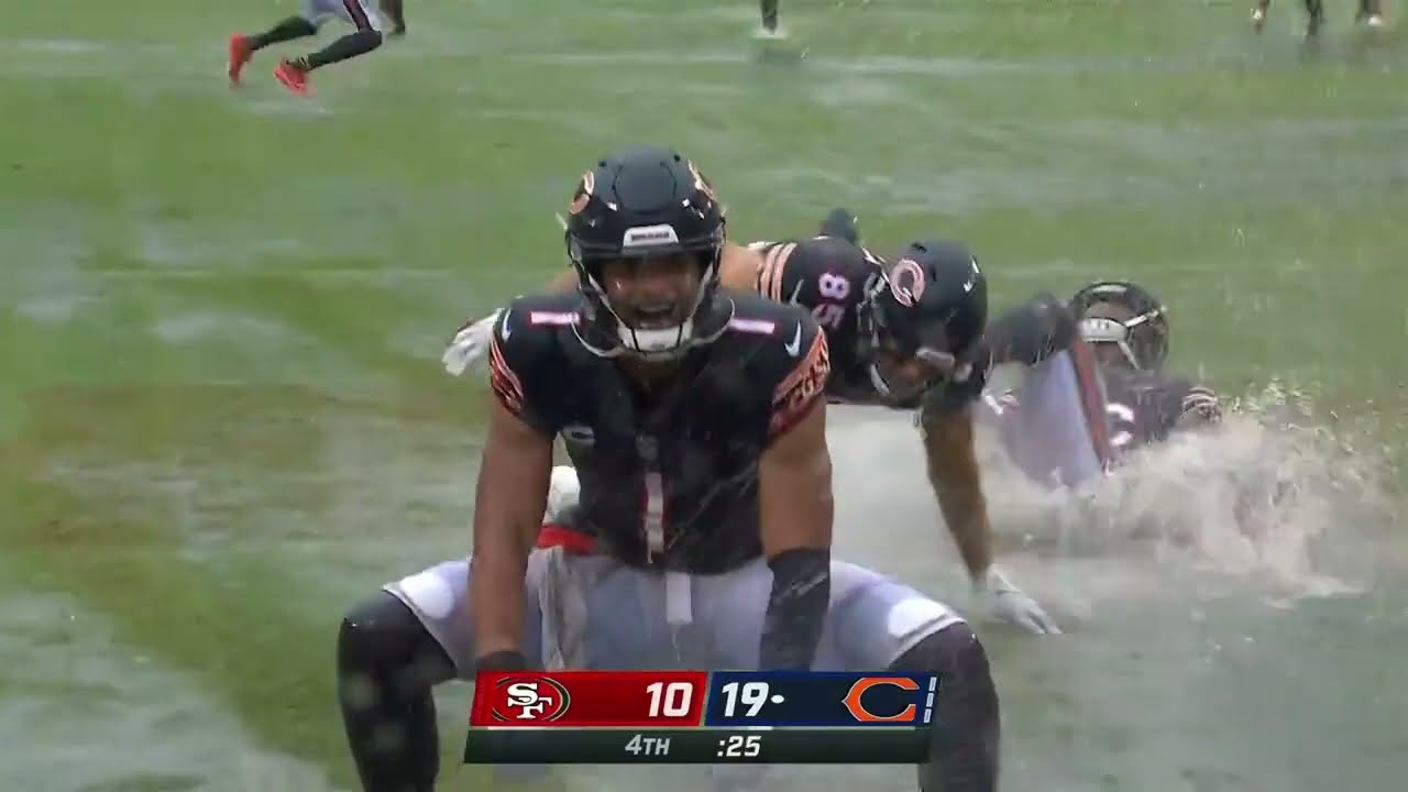 Chicago Bears Winning Celebration In The Rain - YouTube