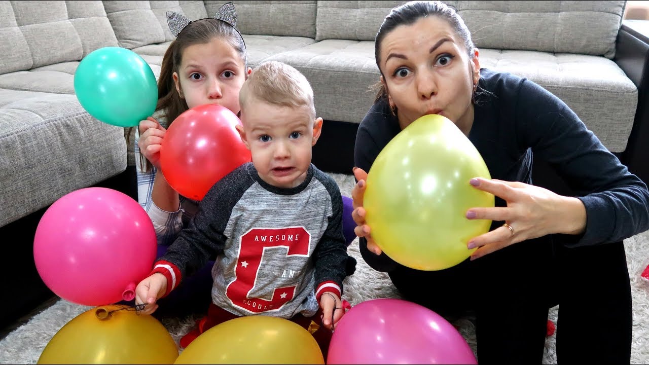 Kids play with Balloons ! Fun playtime with children ! - YouTube