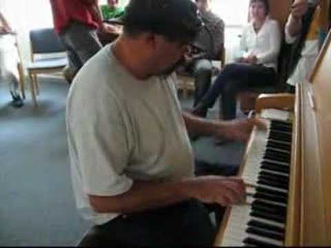 Didgeridoo Virtuoso Mark Atkins as Boogie Woogie Man - YouTube