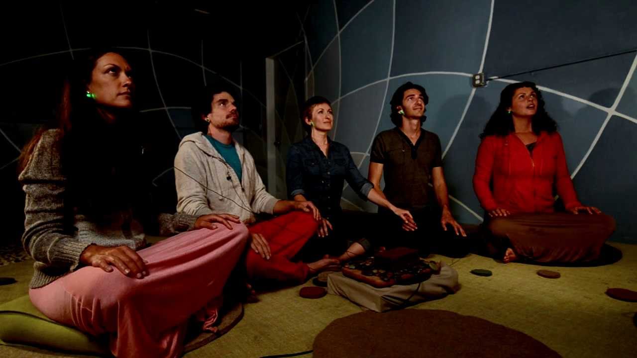 HeartSync: Hearts Connecting Through Technology - YouTube