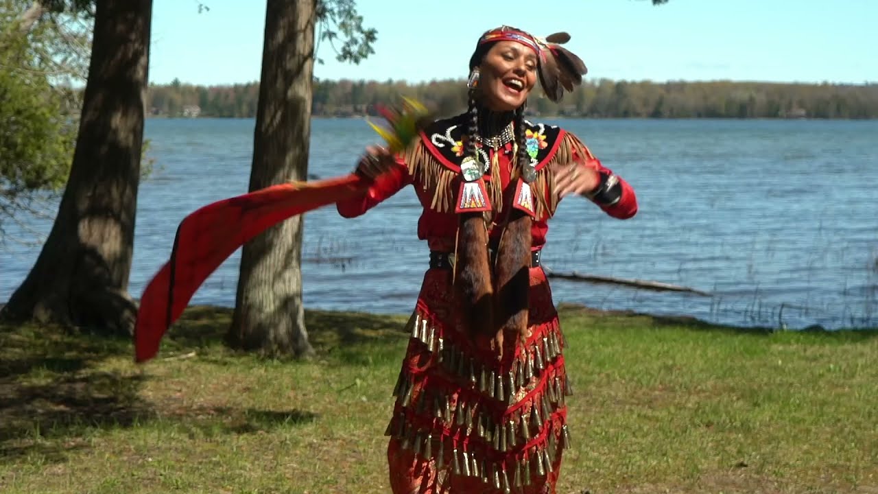 Eagle Spirit Dancers - YouTube