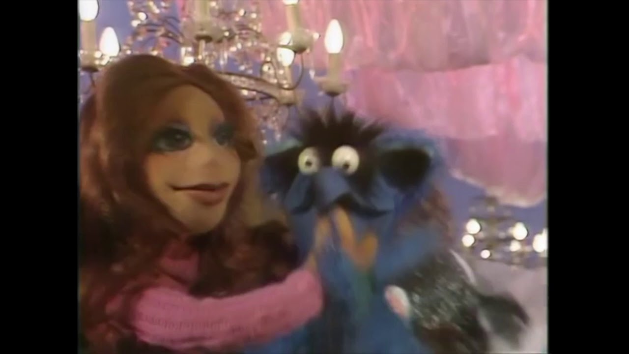 Muppet Show: At the Dance - Three Feet - YouTube