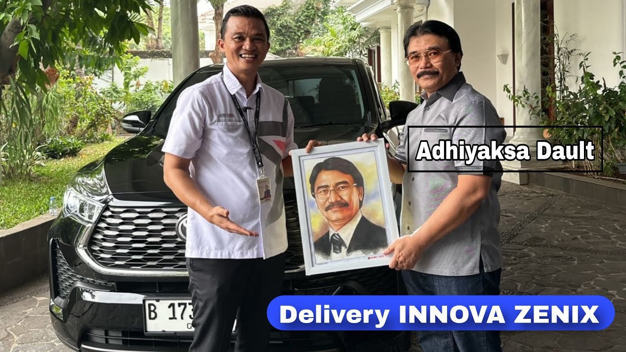 Delivery Mobil nya Pak Adhiyaksa Dault New Toyota Innova Zenix - YouTube