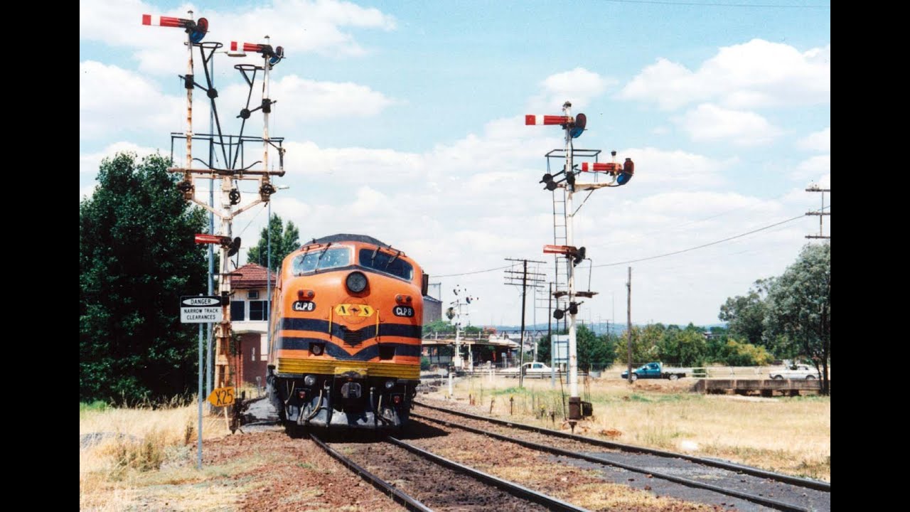 Australian streamliner diesel locomotives - Parkes to Stockinbingal ...