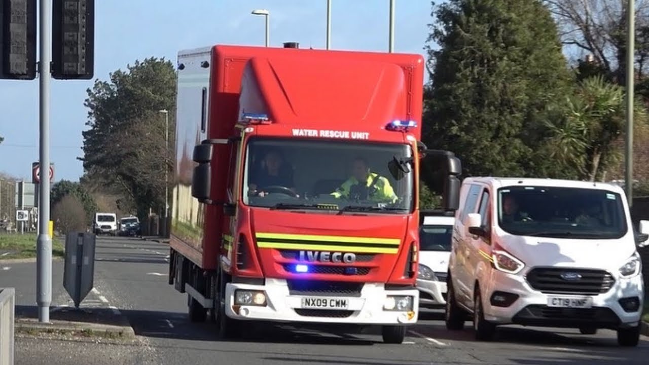*Water Rescue Unit * Hampshire & Isle of Wight Fire Rescue Service ...