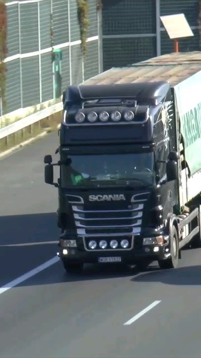 SCANIA *Hargartner* autostrada A2 #truckspotting #tomir - YouTube