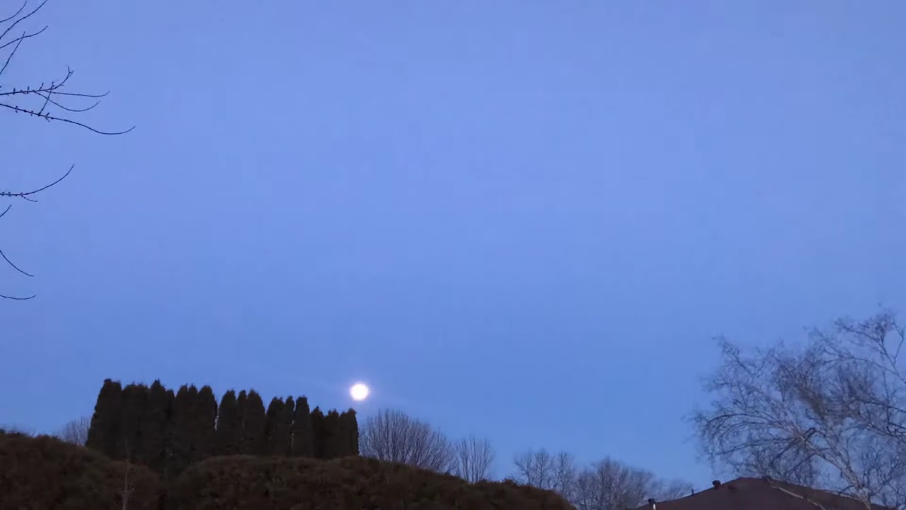 Moon fade to darkness( time lapse) - YouTube
