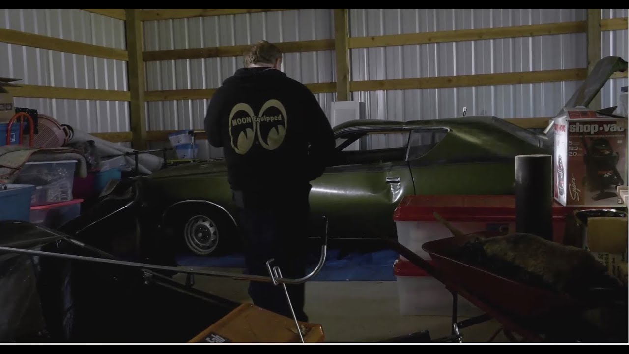 YOUTUBE PREMIERE: BARN FIND SUPER BEE - YouTube