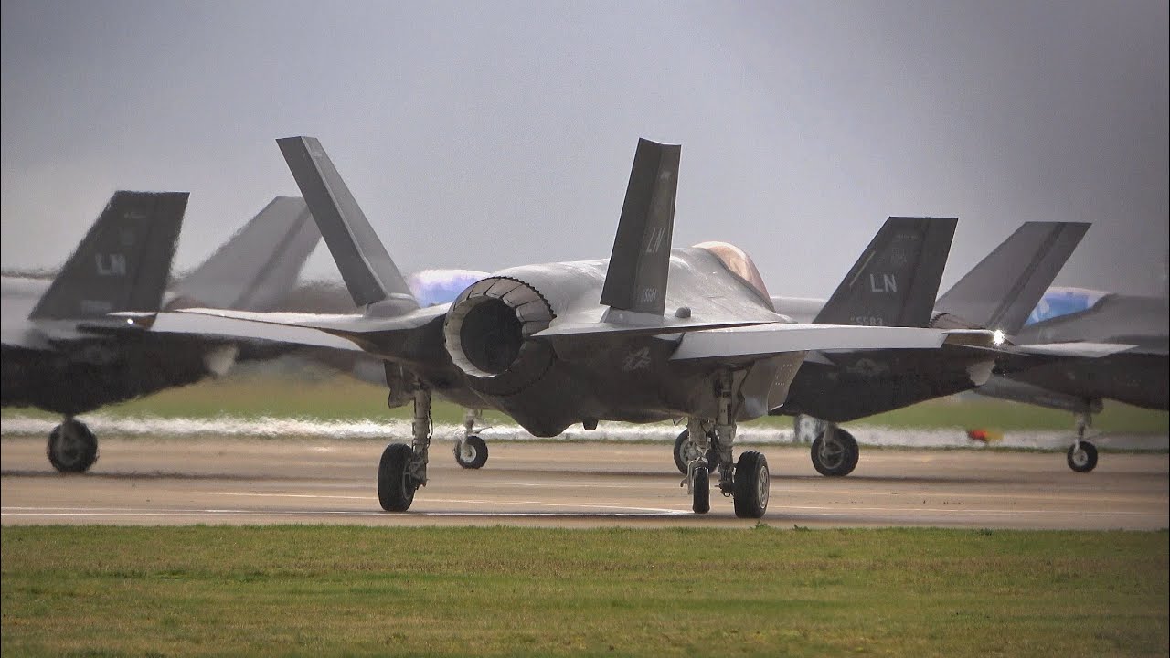 F-35s ONLY - USAF F-35 GROUND SHAKING, CLOSE UP, AND SO LOUD! RAF ...