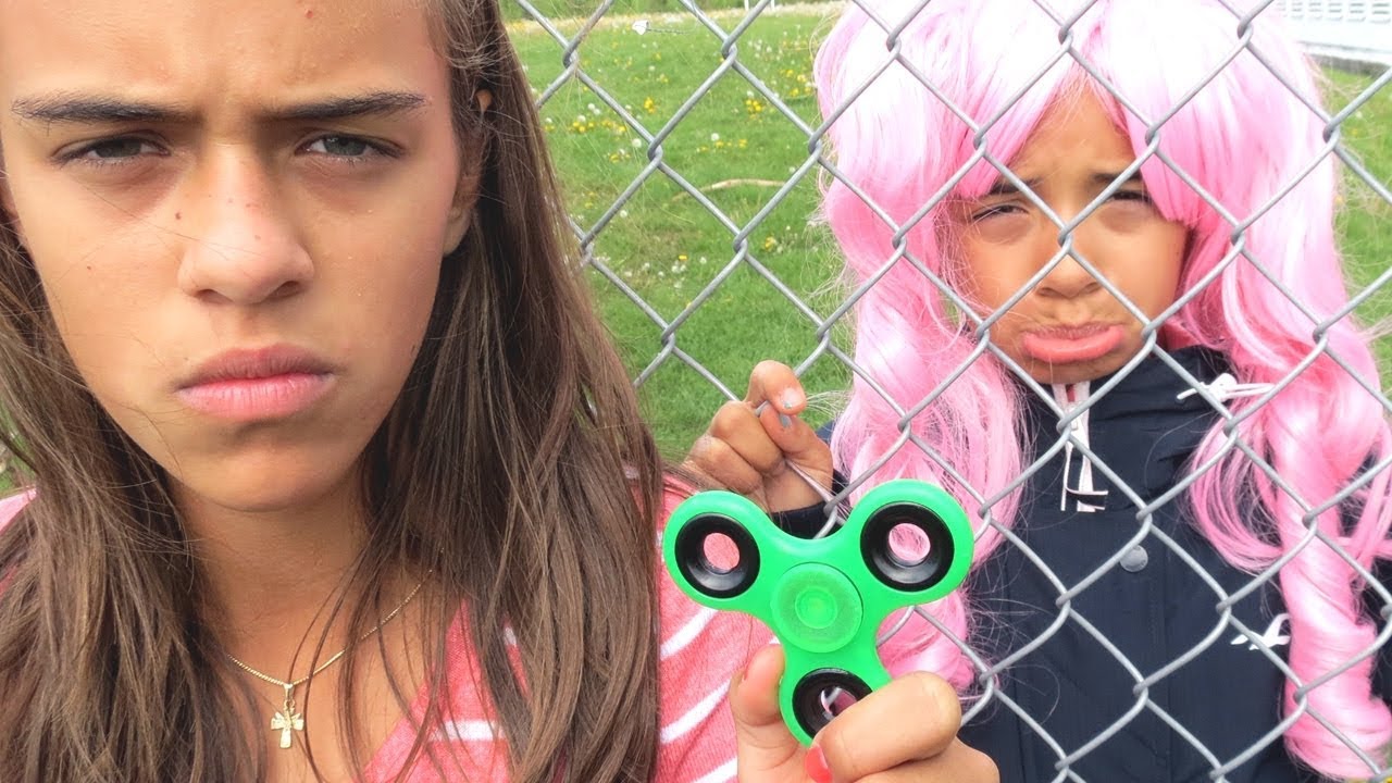 Kids go to jail for stealing fidget spinner *MUST WATCH* - YouTube