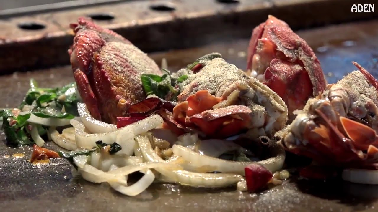 Cona crab, Taiwan Street Food - YouTube