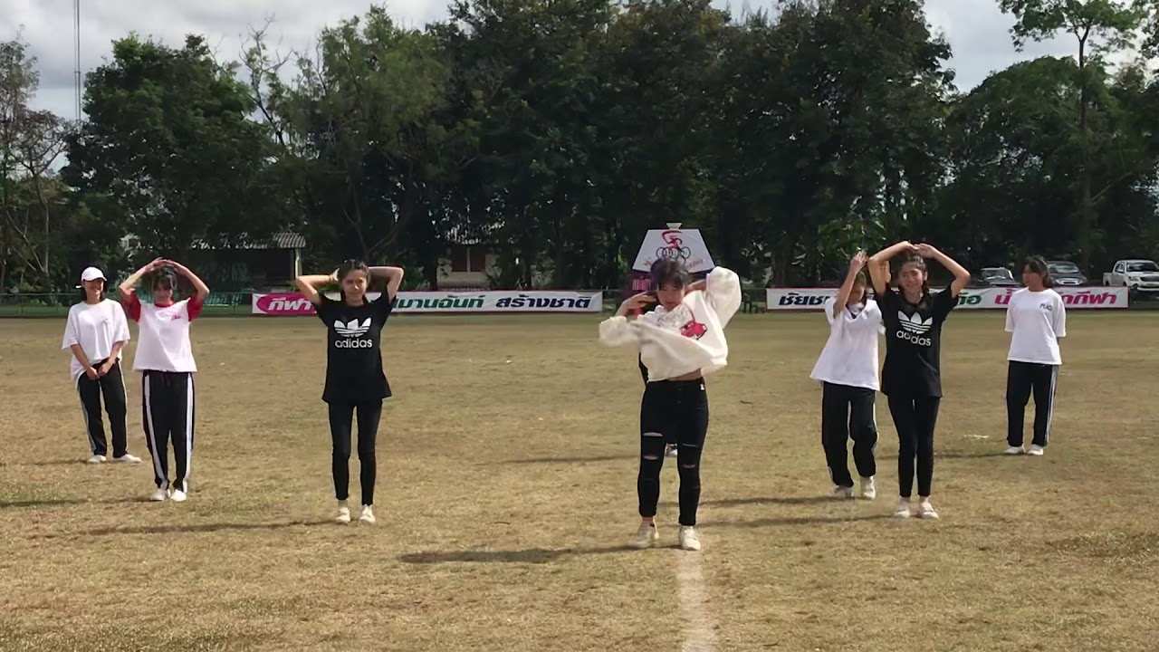 PM Cheer! RED team. ลงสนาม (14ธค61) - YouTube