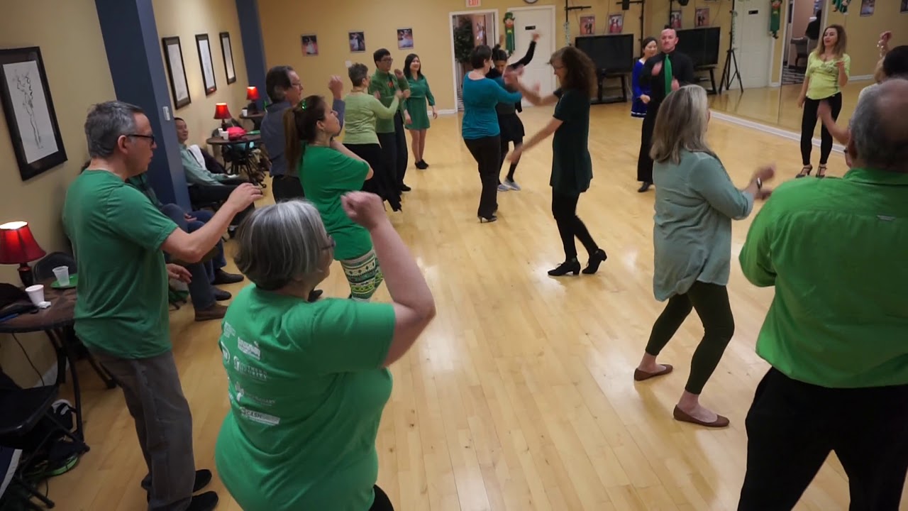 St. Patrick's Day Dance Party - Find The Leprechaun - Dance Game - YouTube
