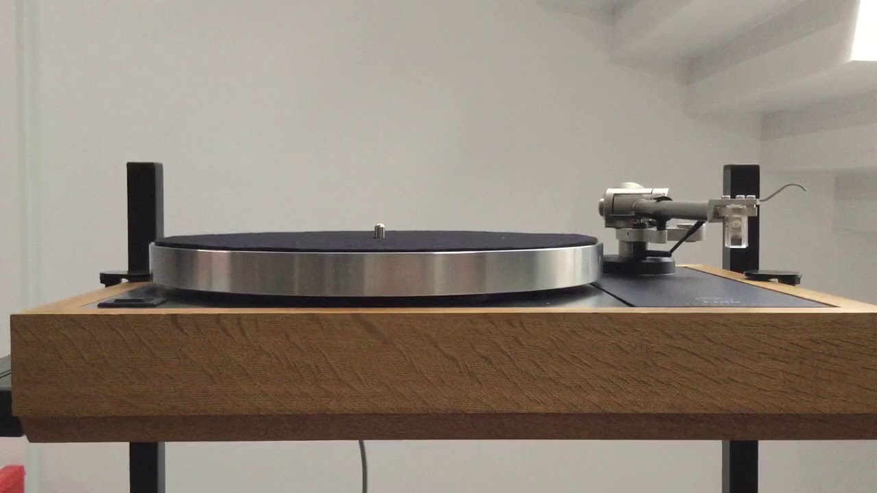 Linn LP12 suspension bounce - YouTube