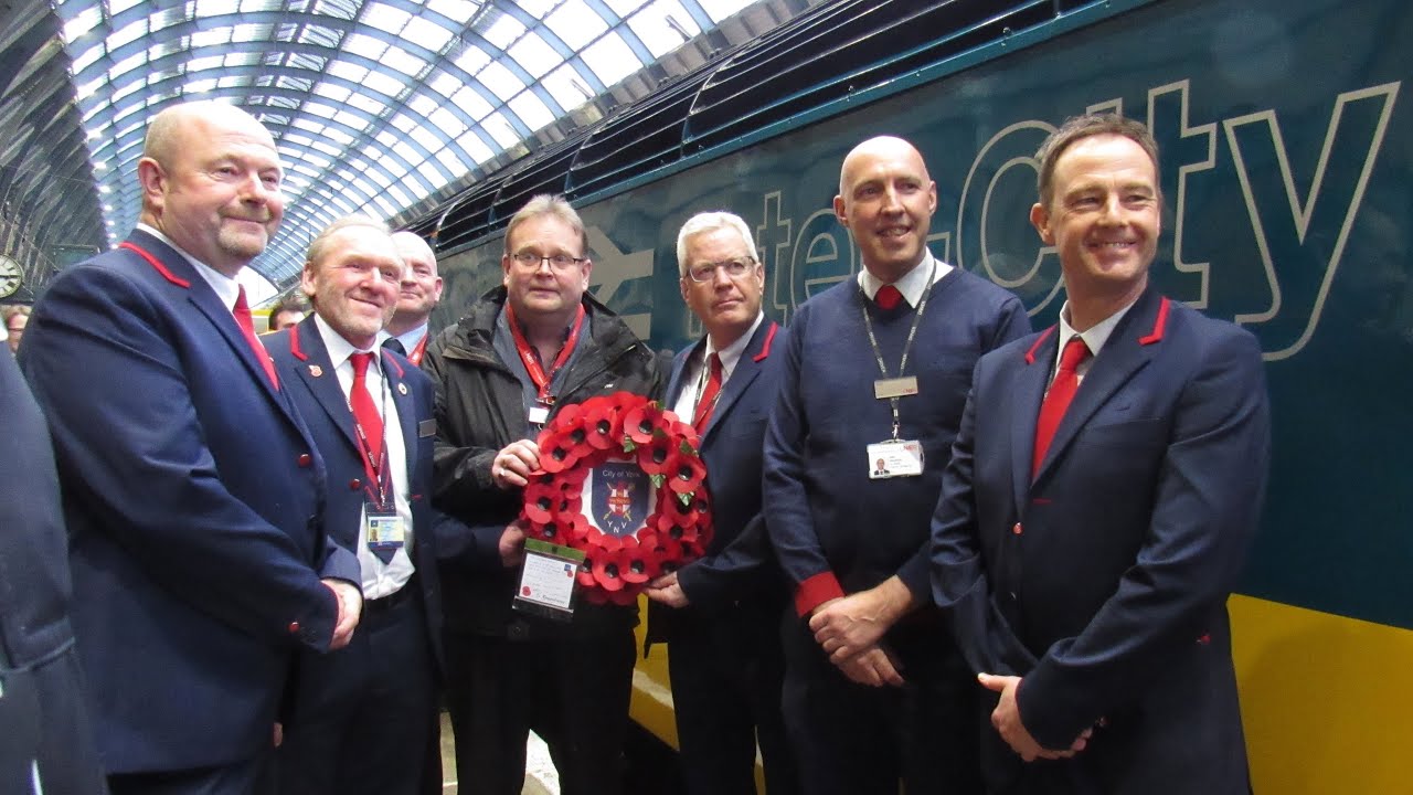 LNER Lets Go Round Again HST Farewell Tour arriving into Kings Cross ...