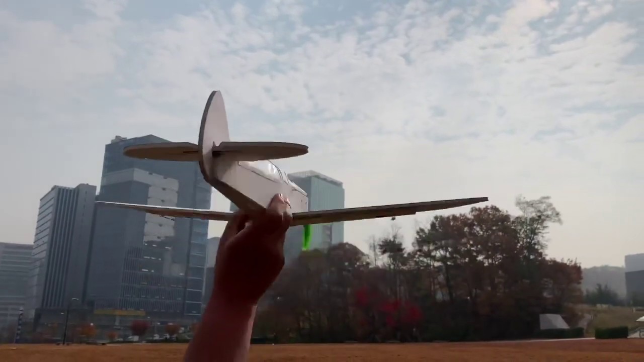 FT mighty mini Spitfire 630mm foam-board plane#2 - YouTube