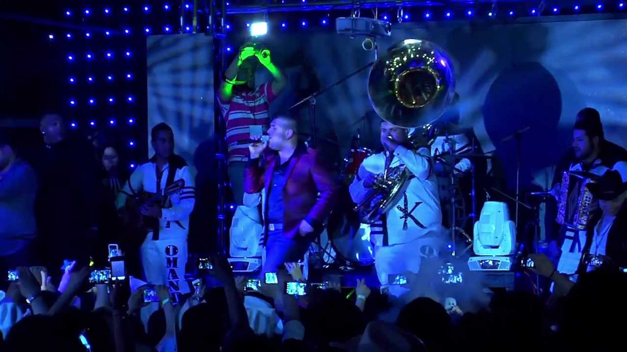 El Komander EN VIVO - Estilo SL - YouTube