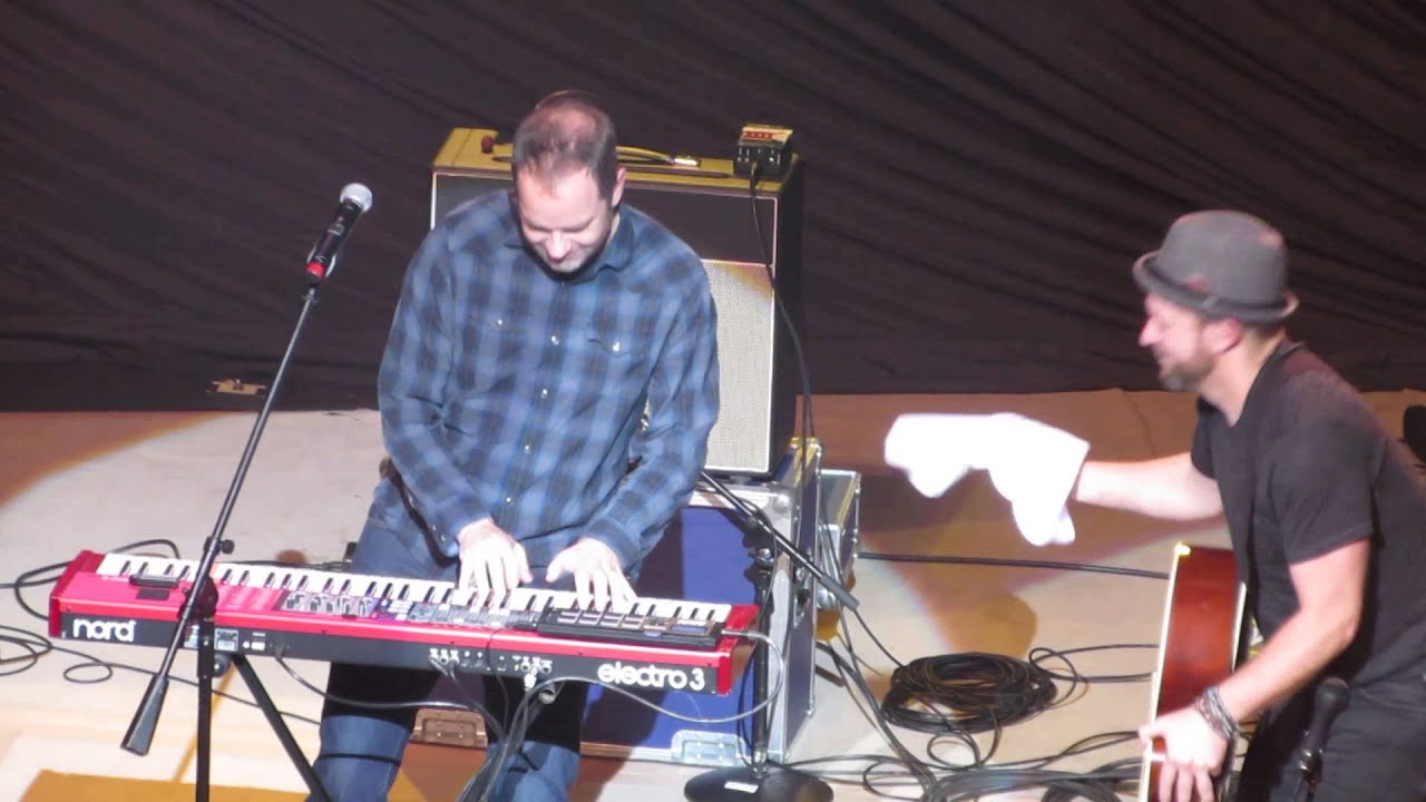 Brandon Bush on keyboard - YouTube