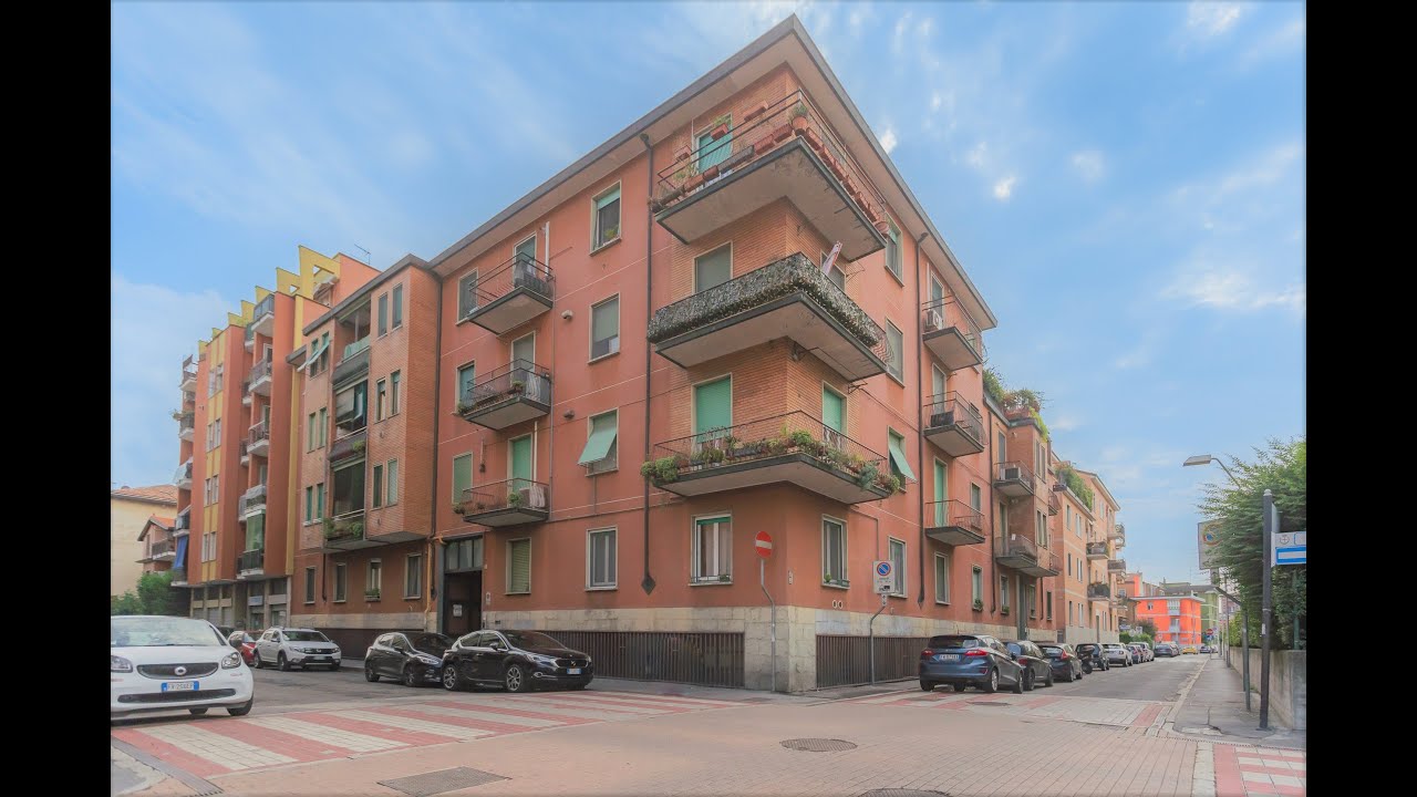 CORSICO MILANO | VIA TURATI - YouTube
