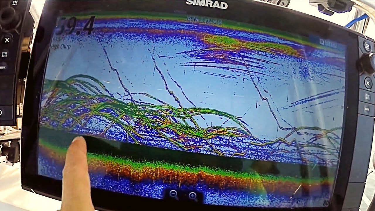 How to find fish at 30 mph! Use sonar to find schools on plane. Stop ...